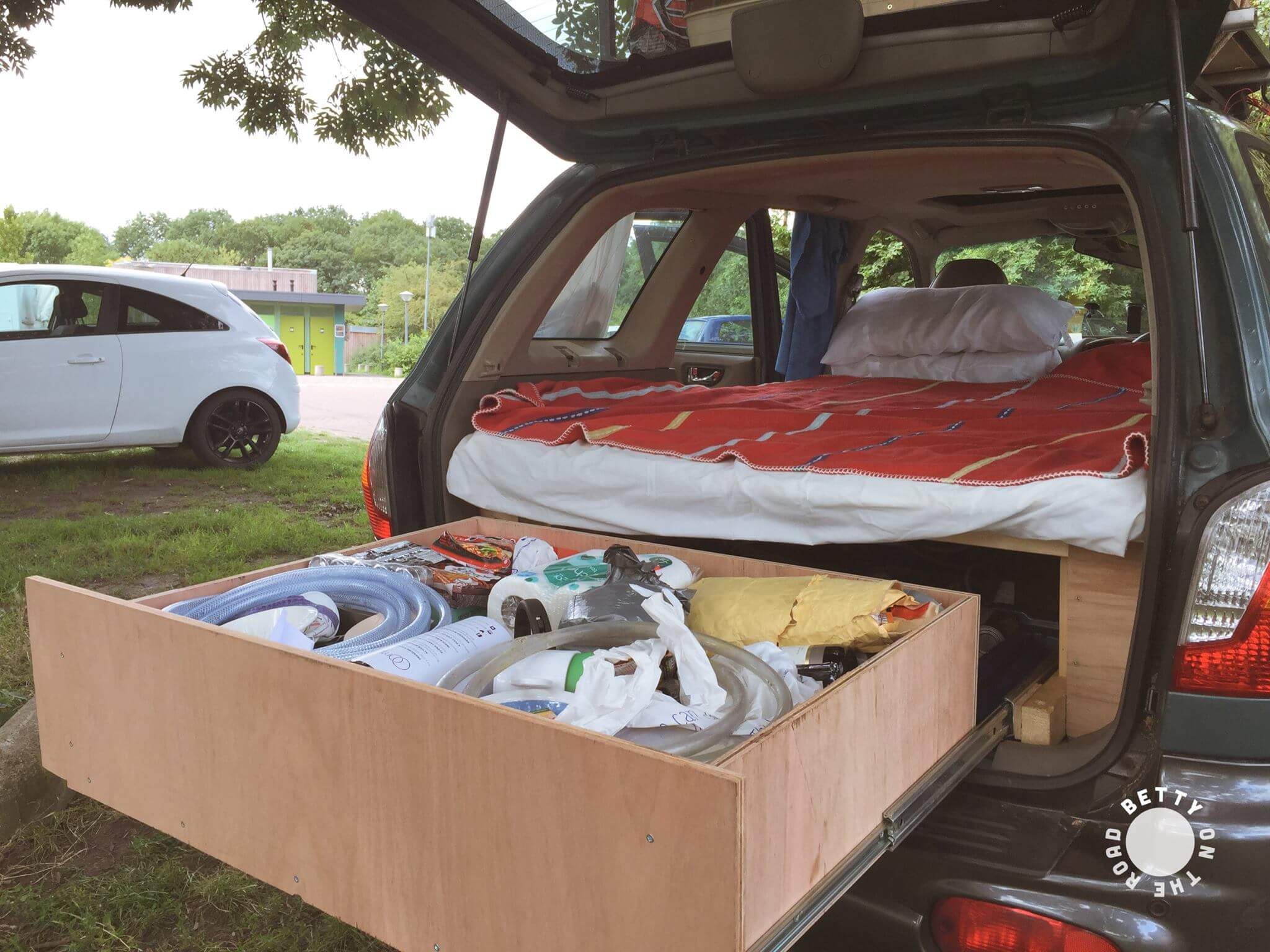 pull out for cars and trucks UTISLD gallery 2 | Sliding Systems